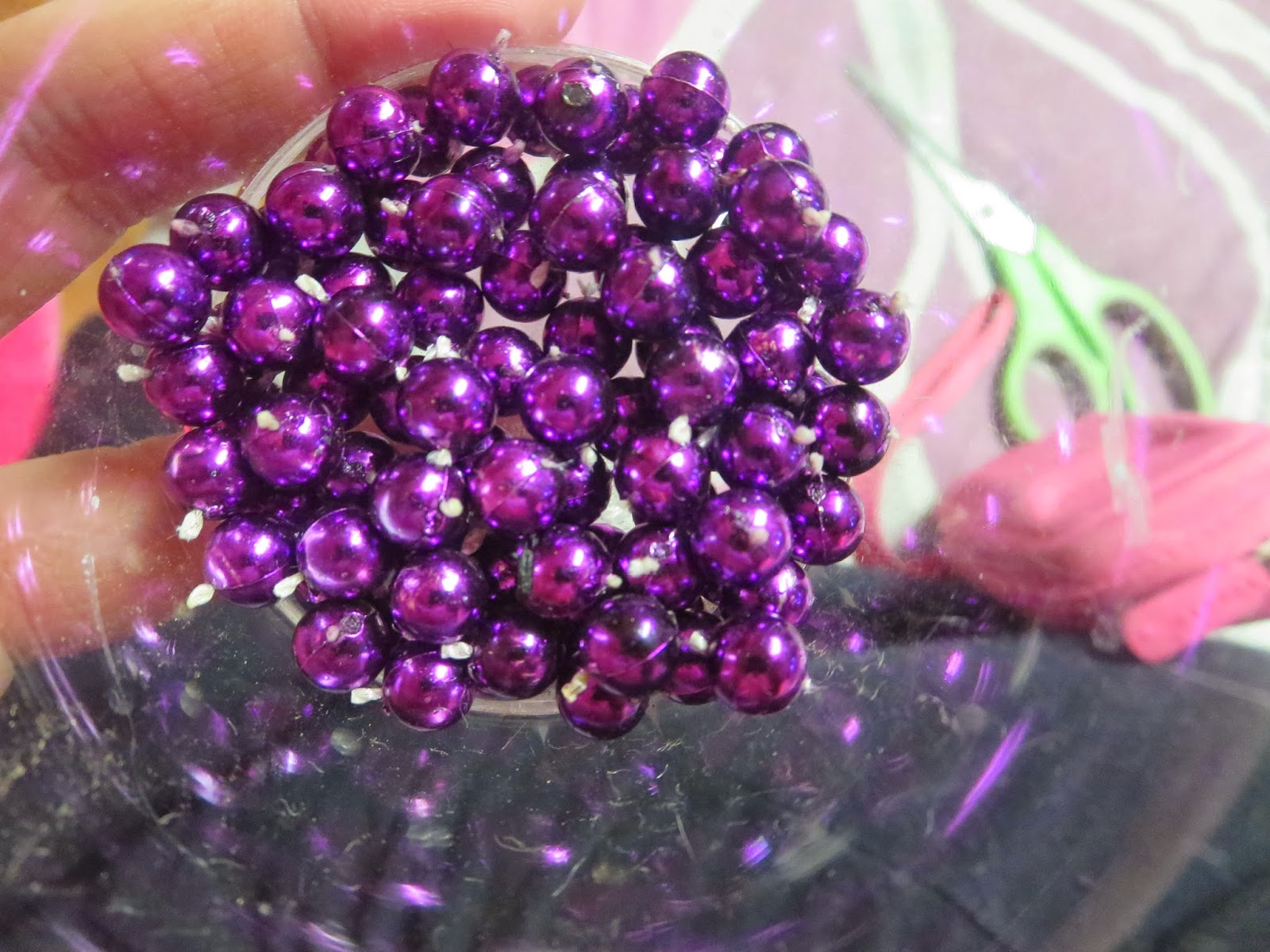 A Glue Gun & A Prayer: Scrabble Name Frame!