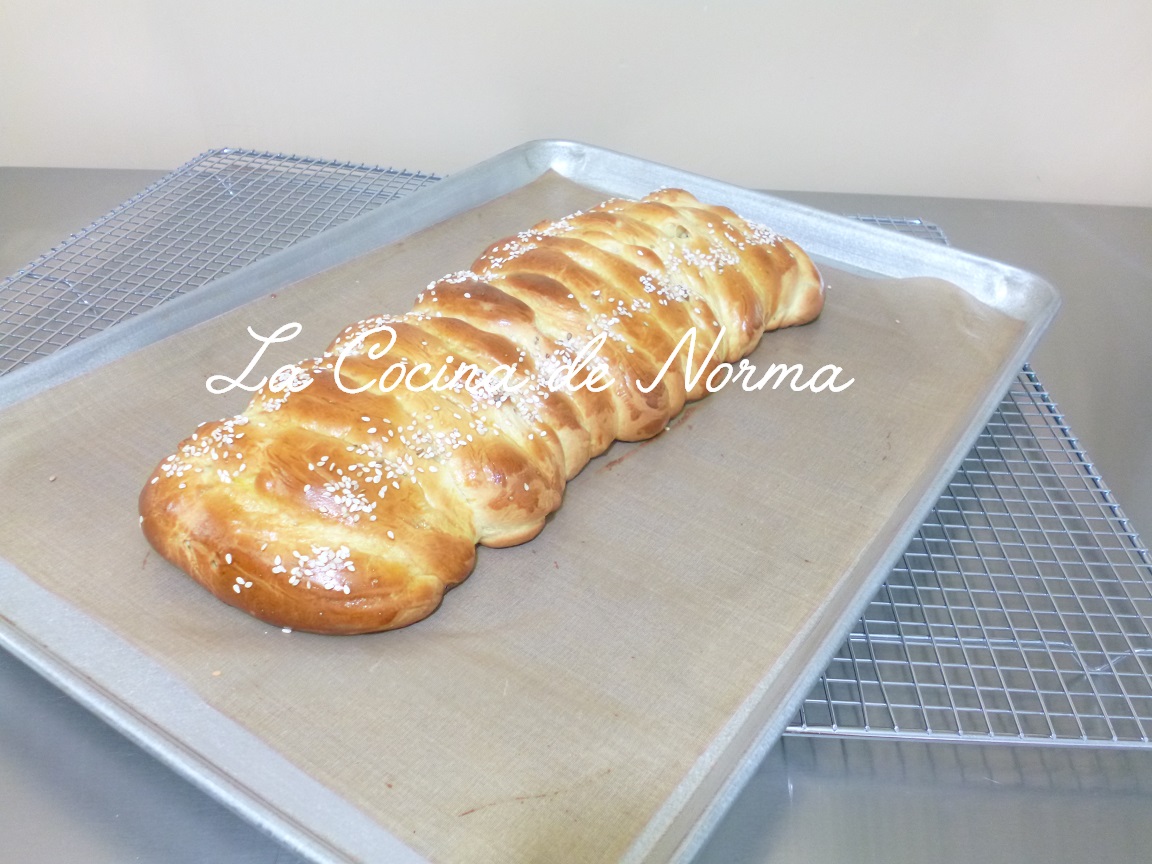 PAN DE FERIA O PAN DE FIESTA (SABOR NUEZ) - La Cocina de Norma