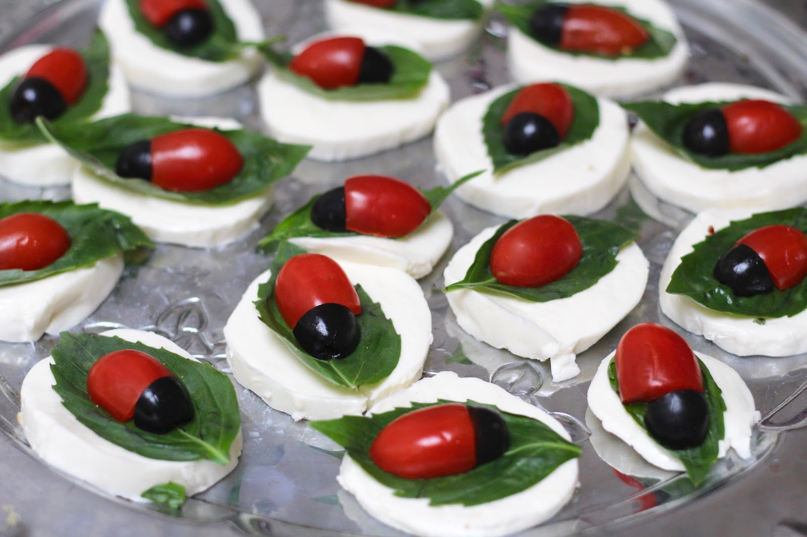 Ladybug Caprese Appetizer – Diary of a Mad Hausfrau