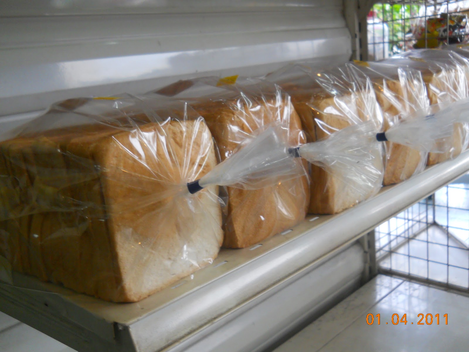 playing.in.bakery: aneka roti