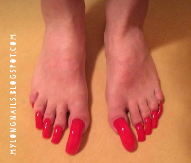 Long Nails: Mari's super long toe nails - 1