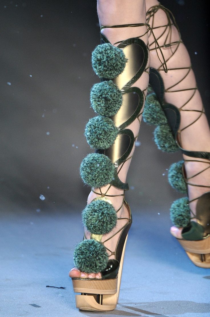 MODA EN PROVINCIAS: POM POM SHOES