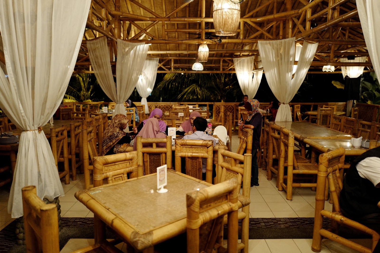 JE TunNel: ISTANA BAMBU RESTAURANT @ Ampang~ A Fresh Experience in ...