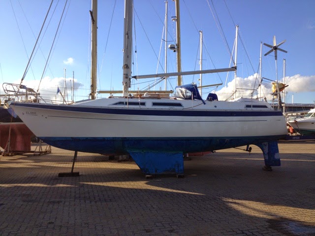 Bill's Log: Moody 333 Bilge Keel Yacht