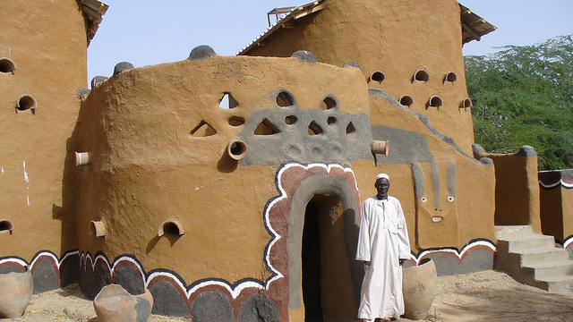 African Architecture and Design: Gaoui Village African Traditional ...
