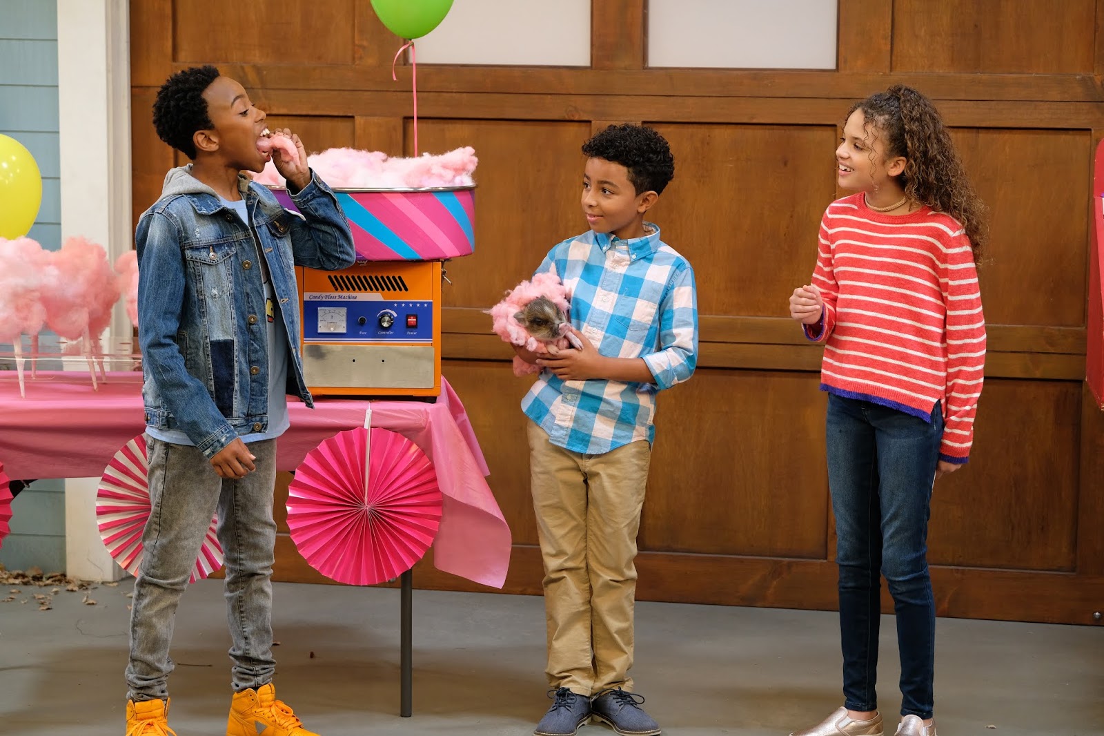 NickALive!: Nickelodeon USA Premieres 'Cousins For Life'