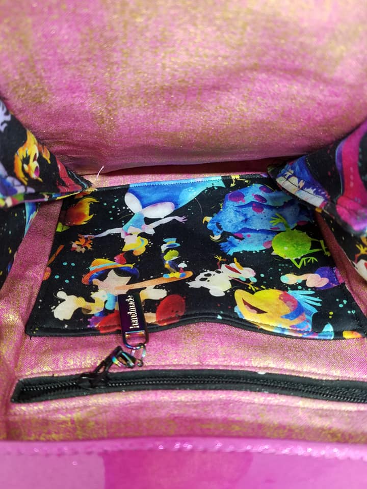 Tiger in a Tornado: Silhouette Speedwell Sling Bag (Blue Calla)