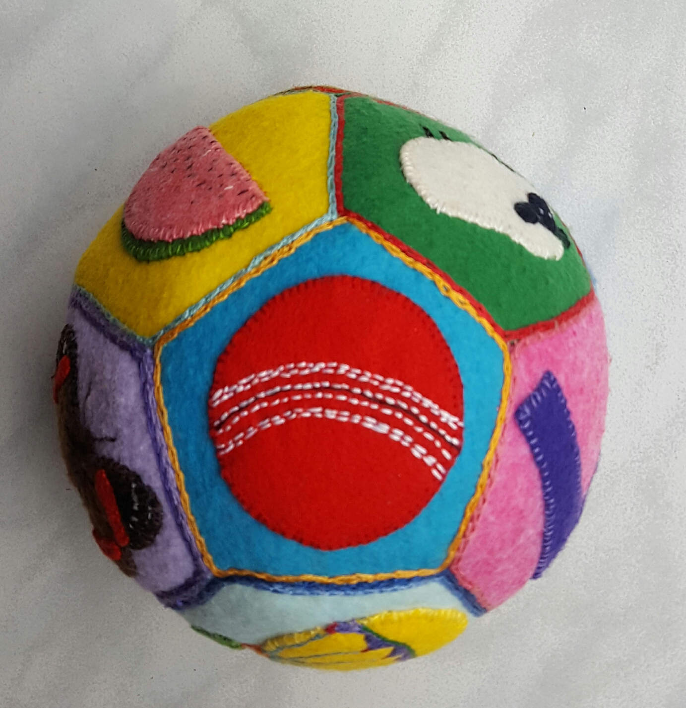 Quiltingorchardist: Felt Embroidered Ball # 26 Finished.