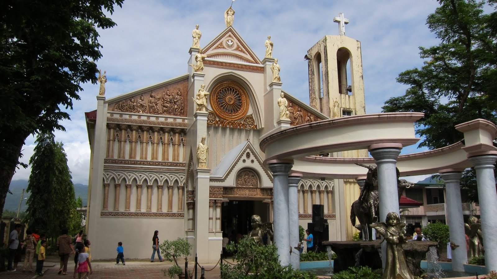 BEACHES AND CHURCHES: TUMALISTIS AND TINAGO FALLS IN CAIBIRAN