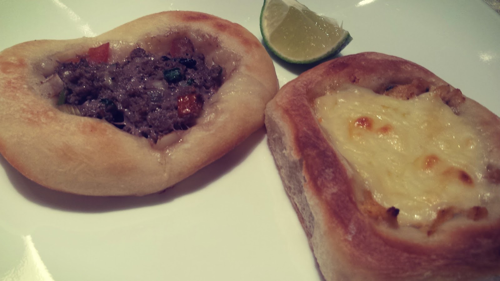 Esfirras abertas deliciosas