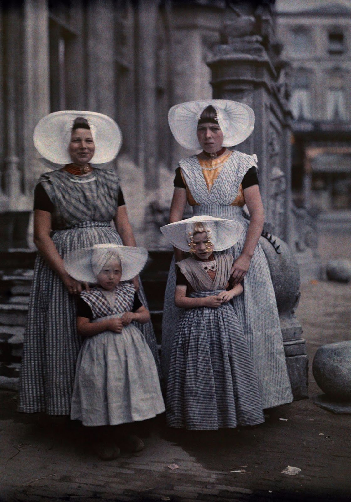 Stunning Autochrome Photos of Women Posing in Their Traditional ...