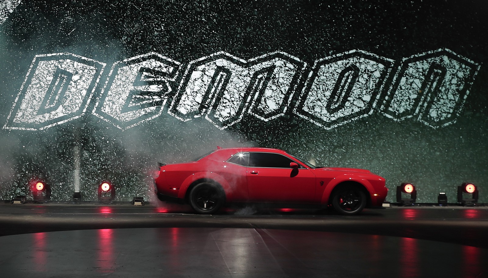 Carros Fantásticos: Dodge revela o Challenger SRT Demon, 'carro de ...