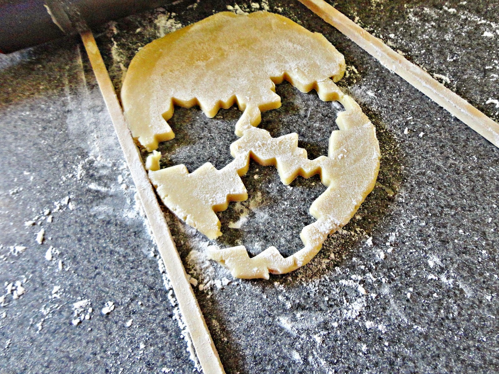 Ashli's Cookie Creations: How to Roll Dough Evenly-Tips and Tricks ...