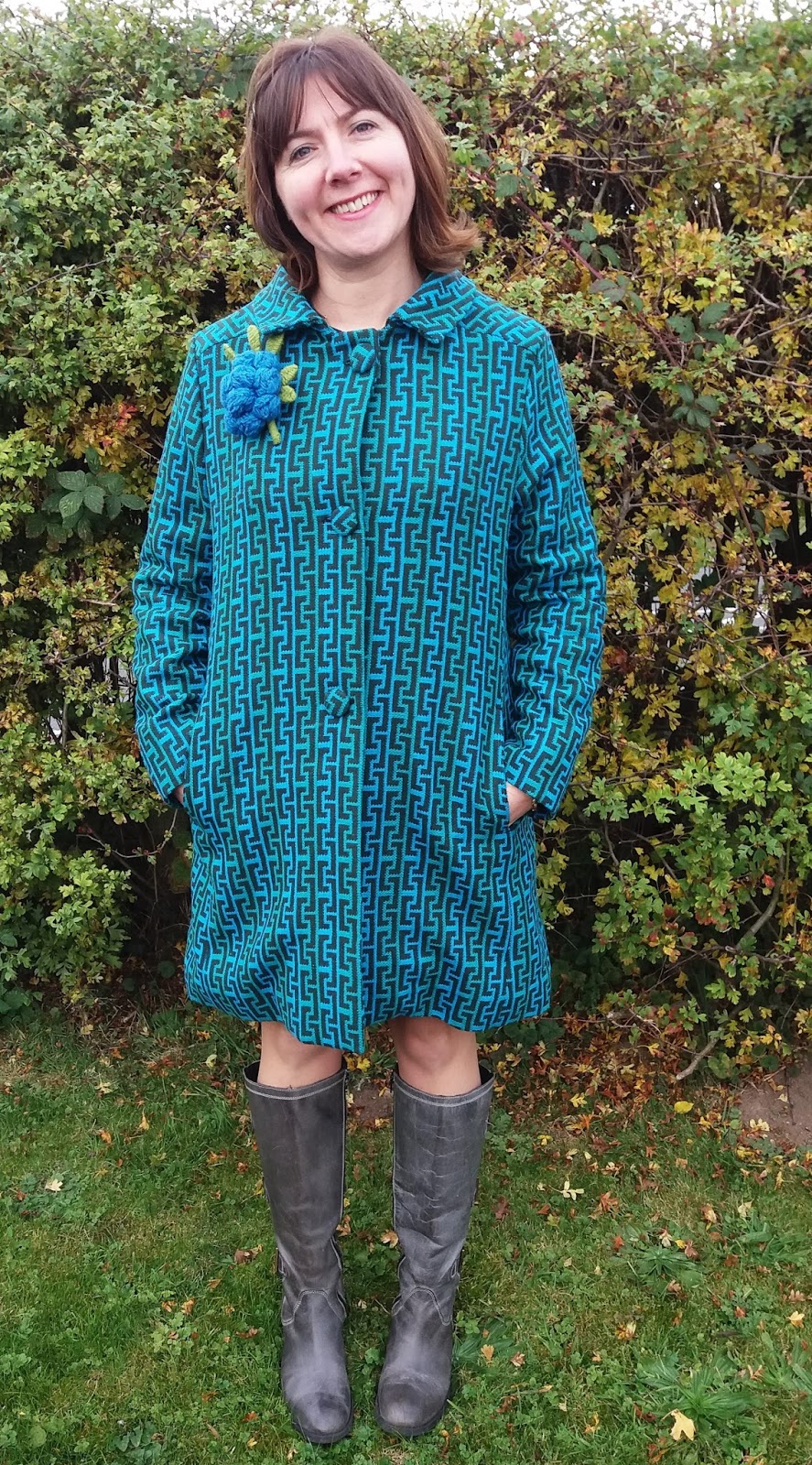 Three Stories High: Diary of a #vintagepledge Coat Challenge