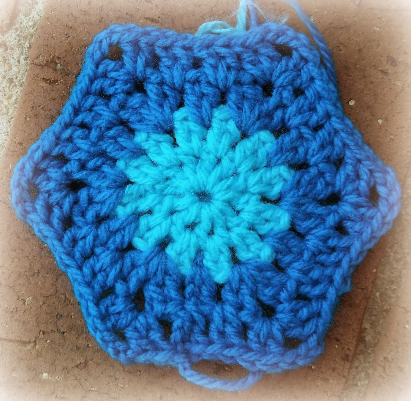 Zooty Owl's Crafty Blog: Rainbow Hexagon Motif: Pattern