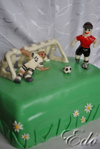 Édes otthonunk némi sóval: Focis torta