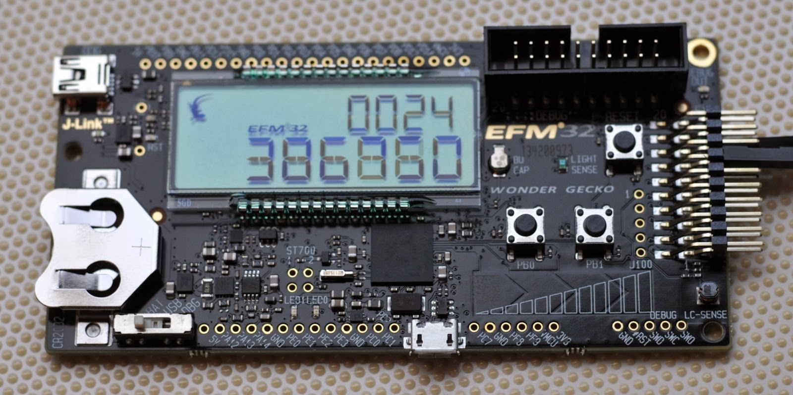 starlight: using efm32 simplicitystudio under Linux