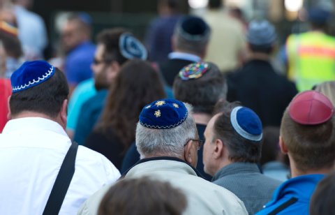 Kippa "flashmob" in Germany against anti-semitism ~ Elder Of Ziyon ...