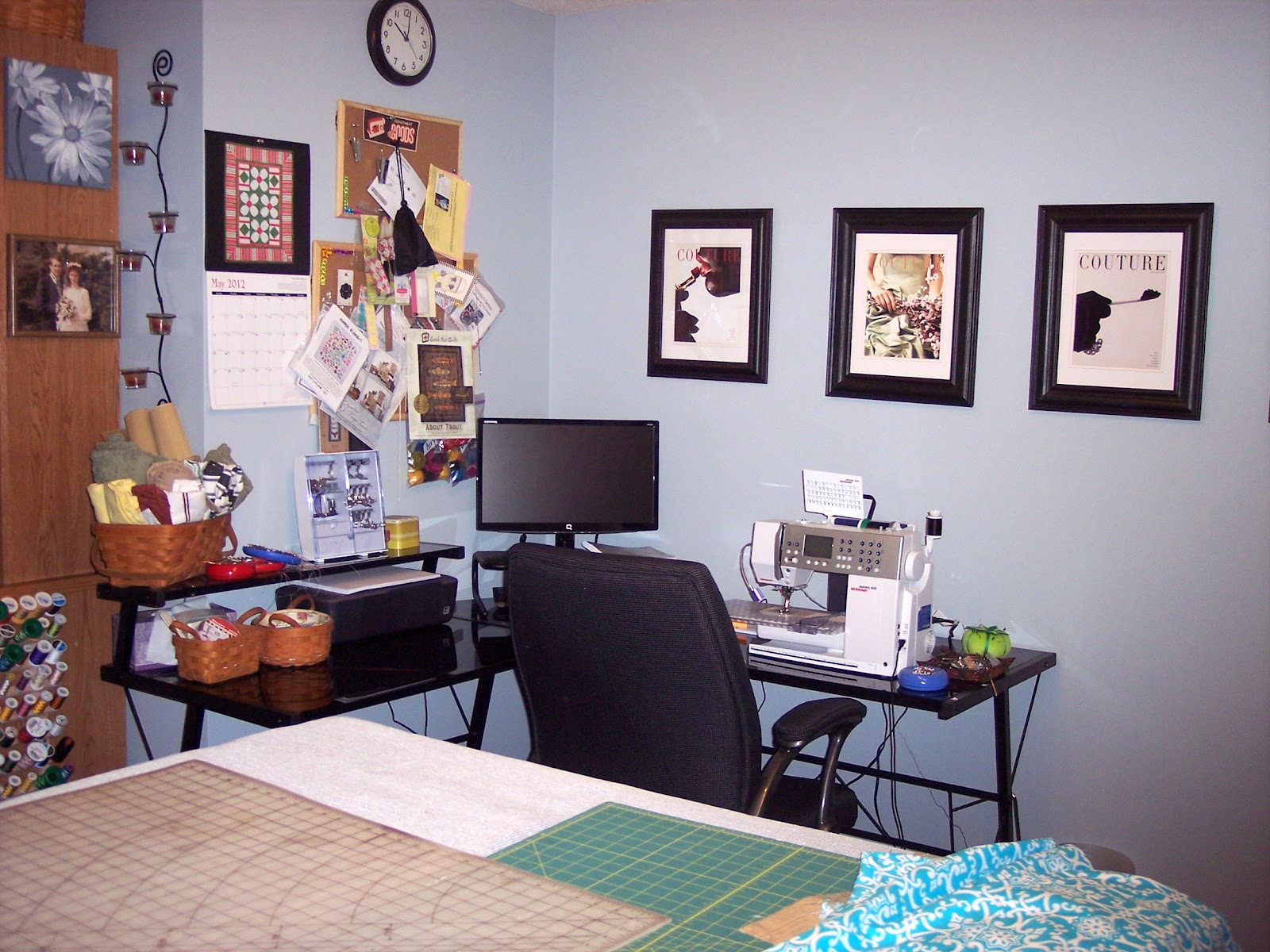 Ilove2sew!: My sewing room!