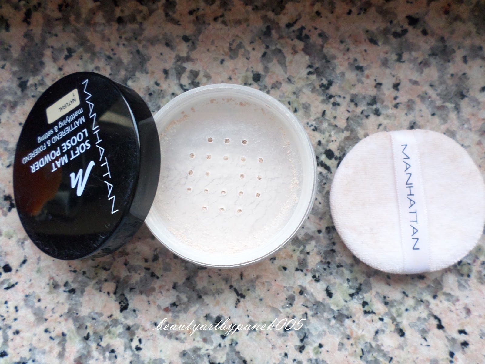 RECENZIJA: Manhattan Loose powder