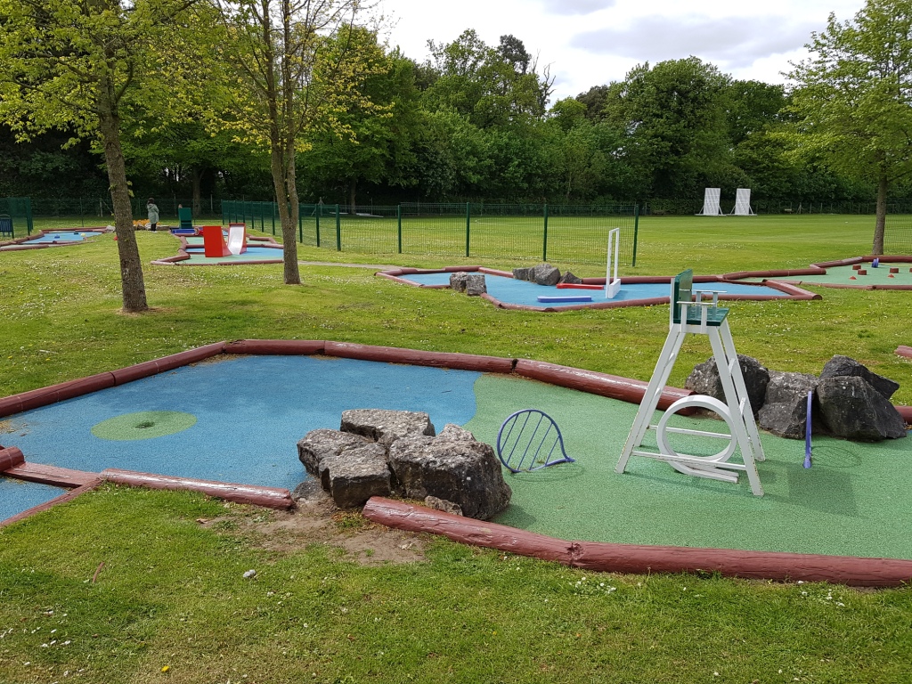 The Ham and Egger Files: Adventure Golf at Romsey Rapids Sports Complex ...