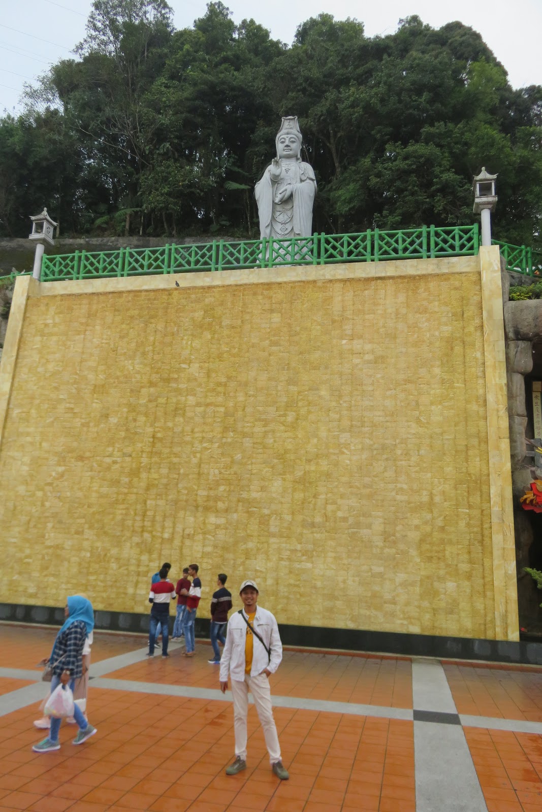 Kee Hua Chee Live!: CHIN SWEE TEMPLE AT RESORTS WORLD GENTING IS A ...