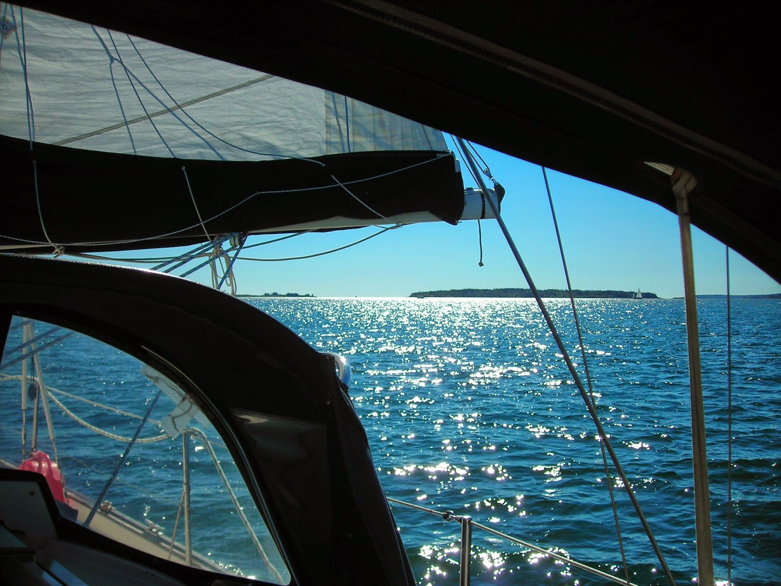 Sailing Aquinnah: Sailing from Cape Cod to Maine - Dolphins, Blackbeard ...