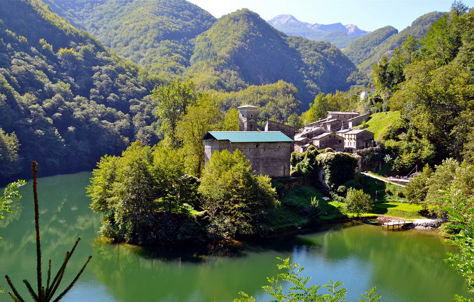 New Tuscan Experience Blog: The Many Landscapes of Tuscany: Garfagnana
