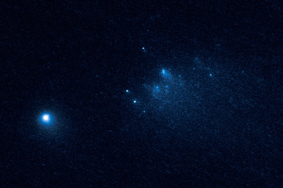 Hubble zooms in at Disintegrating Comet 332P - Window on The Sky