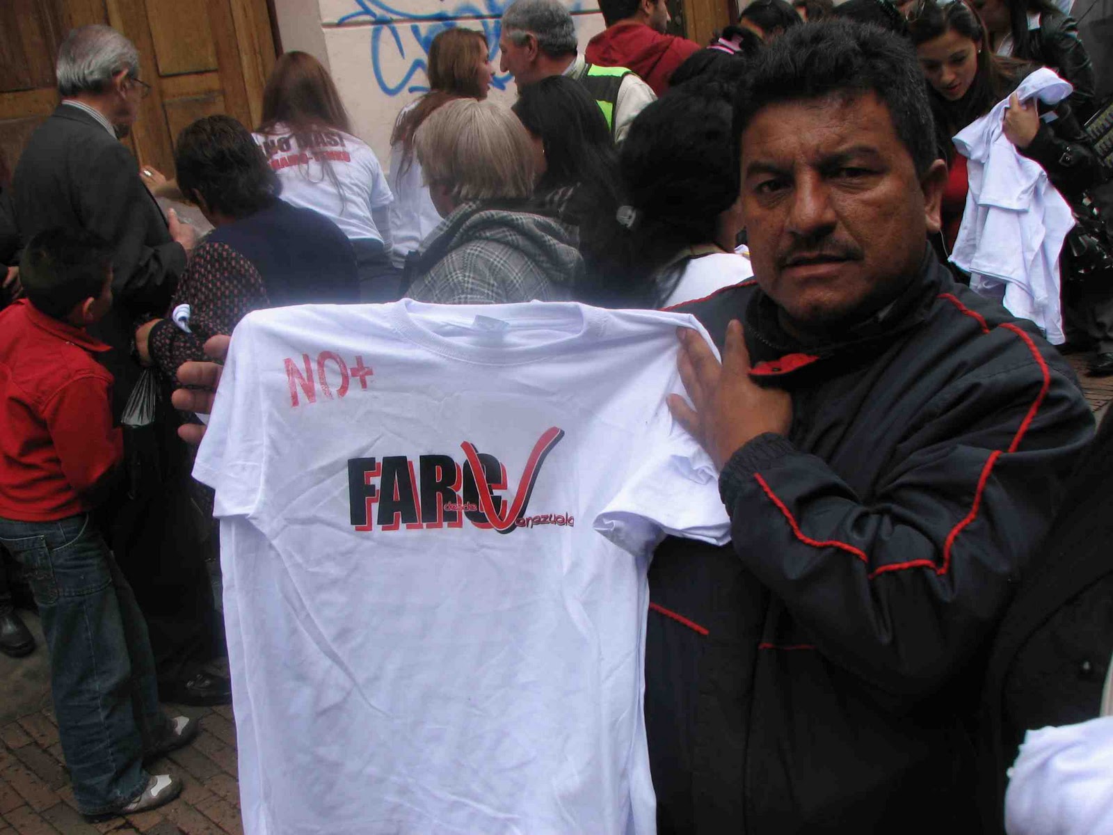 Mike's Bogota Blog: No More FARC!