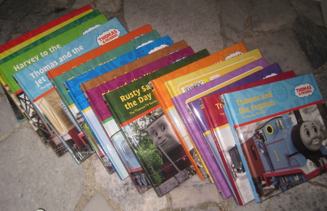 JuaiMurah: Thomas The Tank Engine 18 Books Set