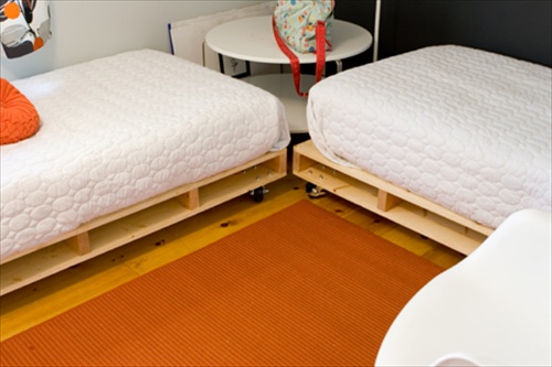 How to build Pallet Bed Frame For Dual Mattress