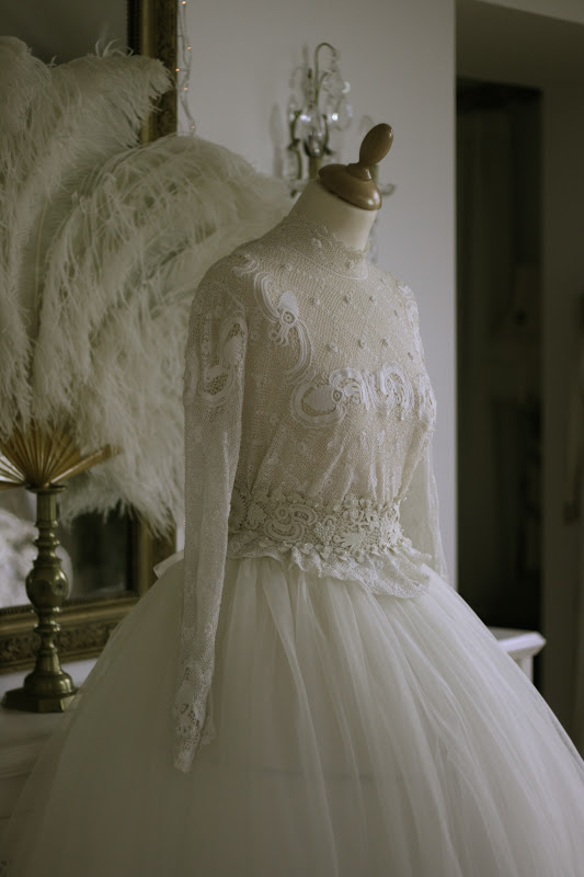 Rosemary Cathcart Antique Lace and Vintage Fashion: Antique Irish ...