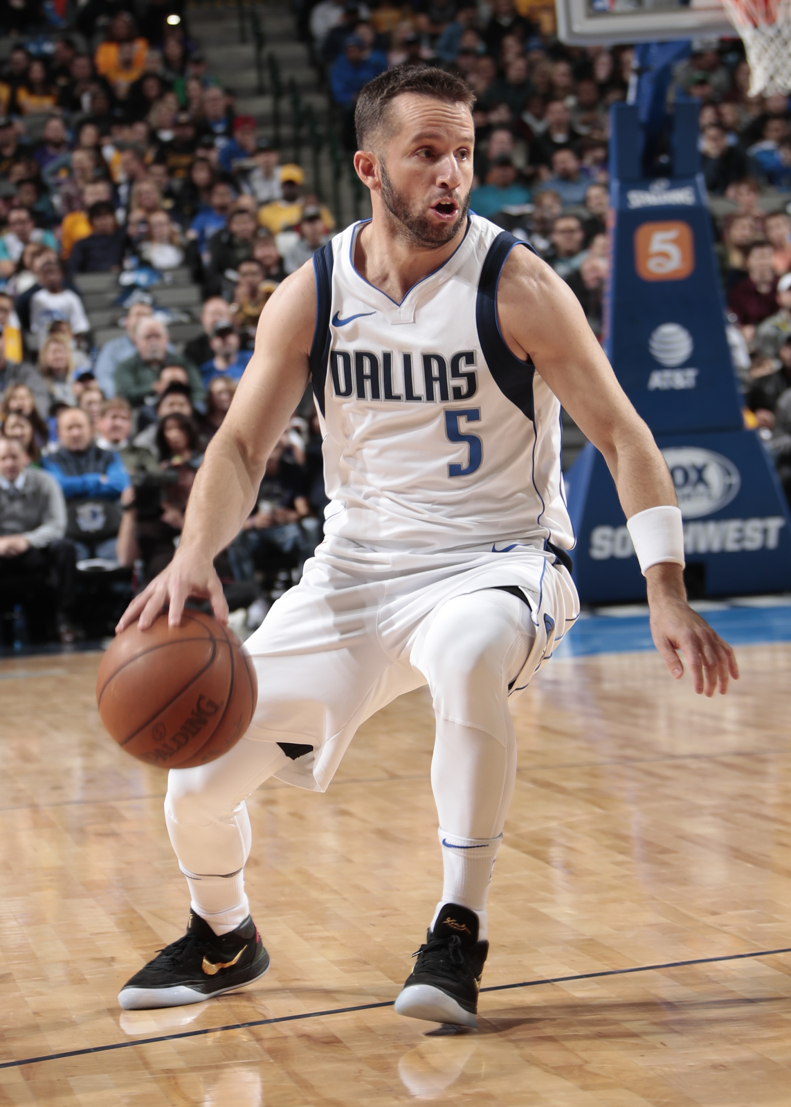 José Juan Barea llega a las 2,000 asistencias en uniforme de Dallas