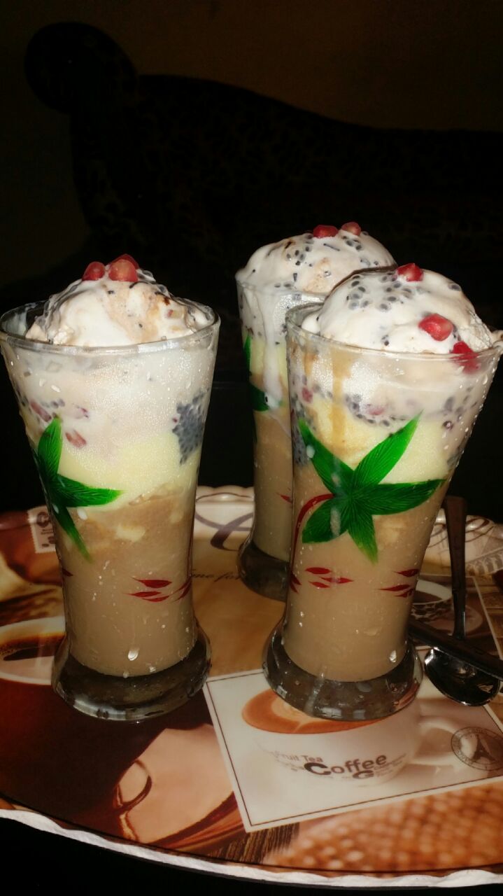 Simple Falooda Recipe | Homemade Falooda | Kunjaminas Recipes