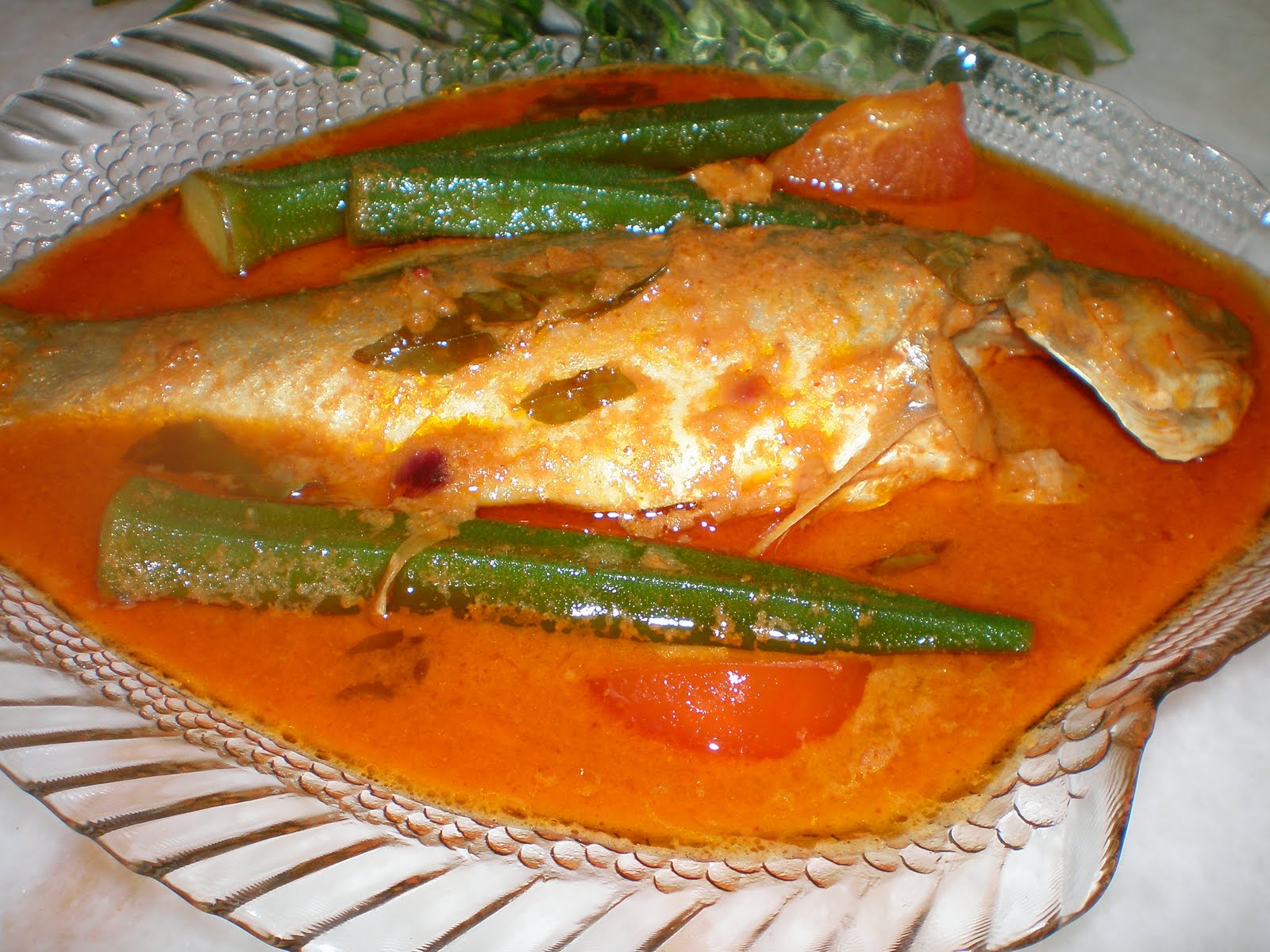 Dari Dapur NaSya: Gulai ikan senangin dan bendi