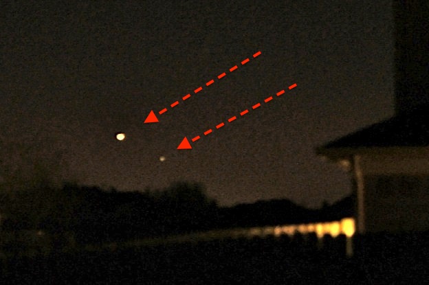 UFO SIGHTINGS DAILY: Glowing Orbs Over Neighborhood In Frisco, Texas ...