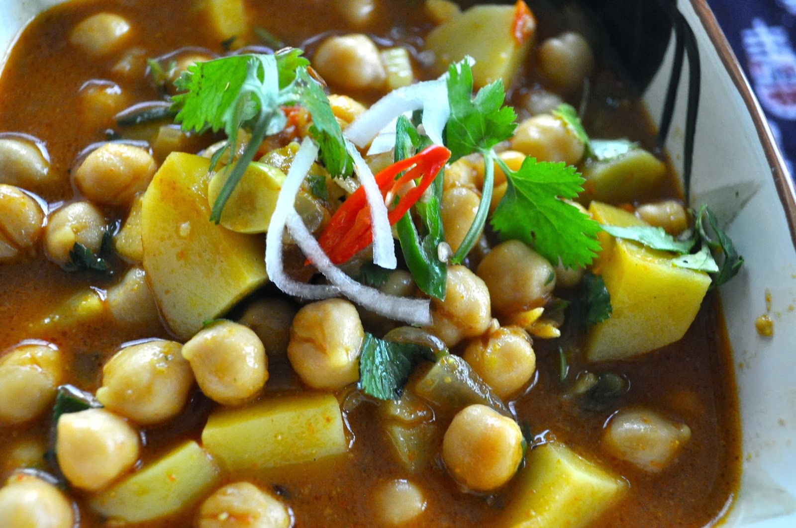 Cooking with Meena: Quick Channa Masala from a Can (Canned Garbanzo ...