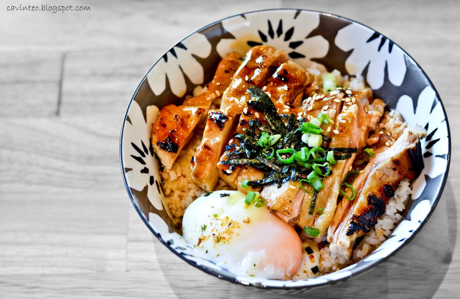 Entree Kibbles: Flaming Don (烤丼) - Signature Flaming Chicken Don ...