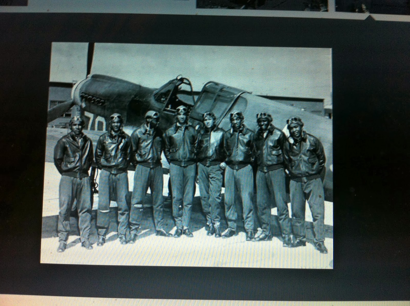 THE BLACK SOCIAL HISTORY:: BLACK SOCIAL HISTORY : THE TUSKEGEE AIRMEN ...