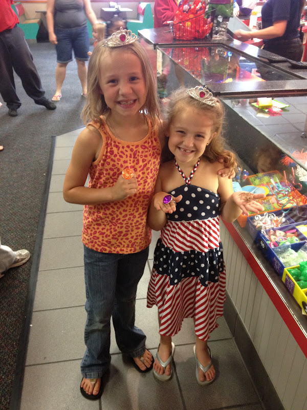 Adventures of the Ebenhack's: Chuck E. Cheese