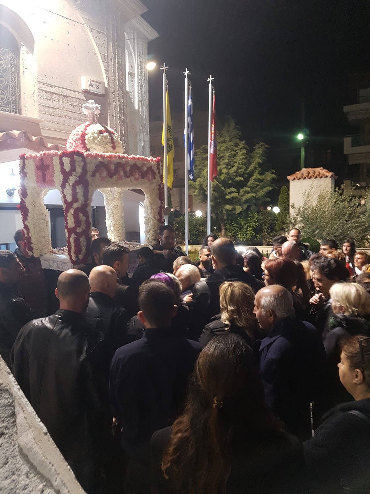 ΤΟ ΒΡΑΔΥ ΤΗΣ ΜΕΓΑΛΗΣ ΠΑΡΑΣΚΕΥΗΣ ΤΟΥ 2018 ΣΤΗΝ ΕΝΟΡΙΑ ΜΑΣ. - Ιερός Ναός ...