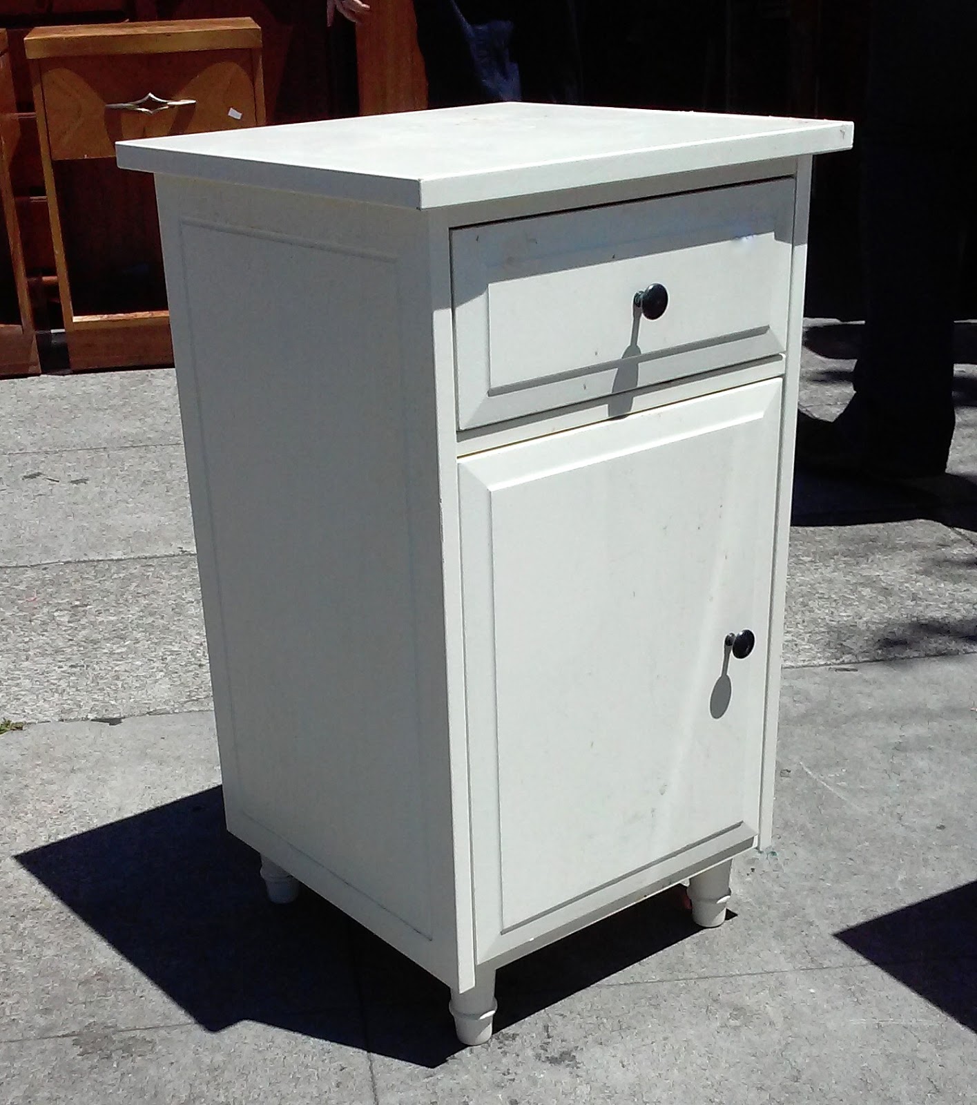 UHURU FURNITURE & COLLECTIBLES: SOLD **BARGAIN BUY** #2037 16" Wide ...