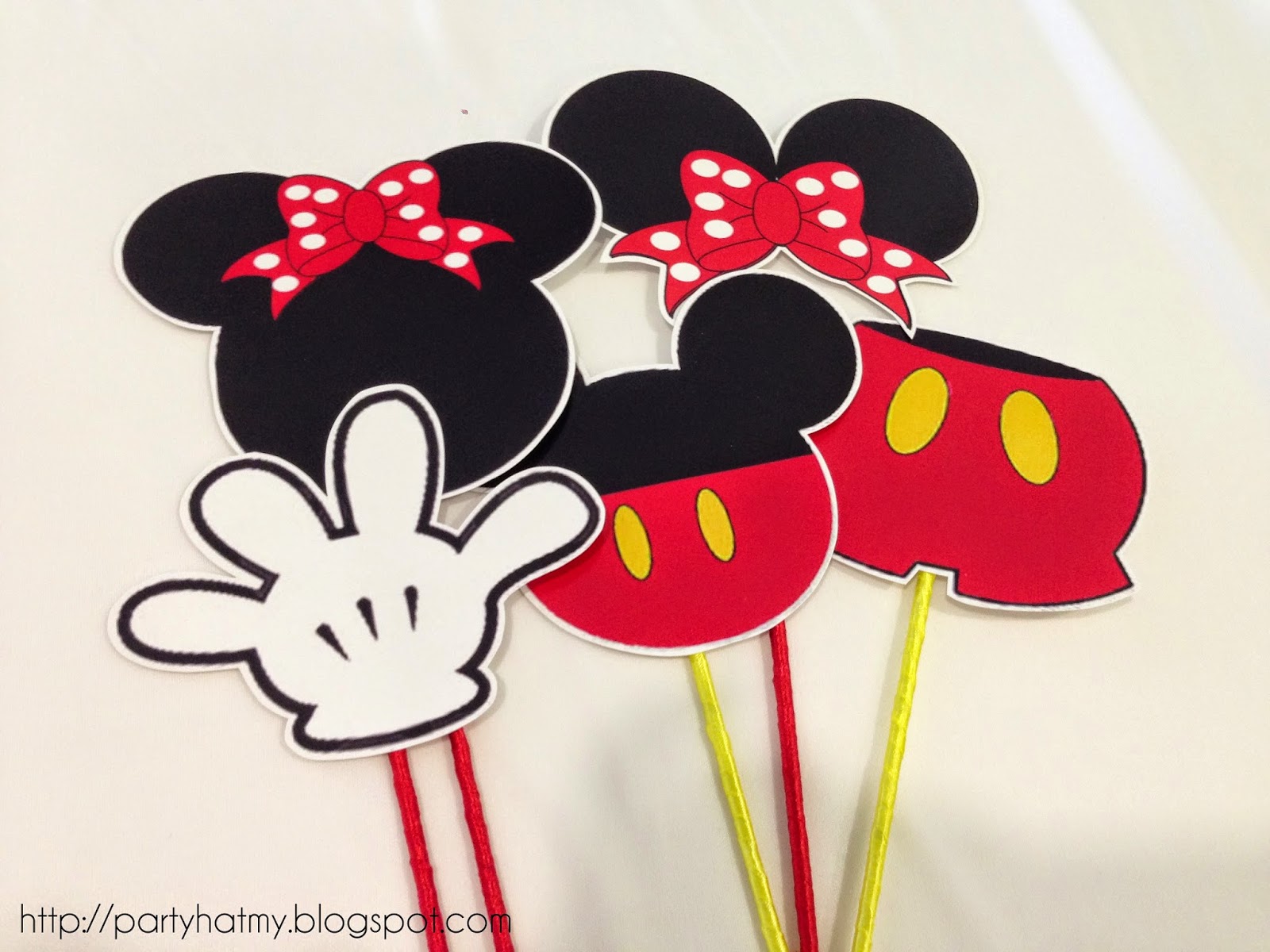 Party Hat: Minnie Mouse Birthday Party for Yu Tong