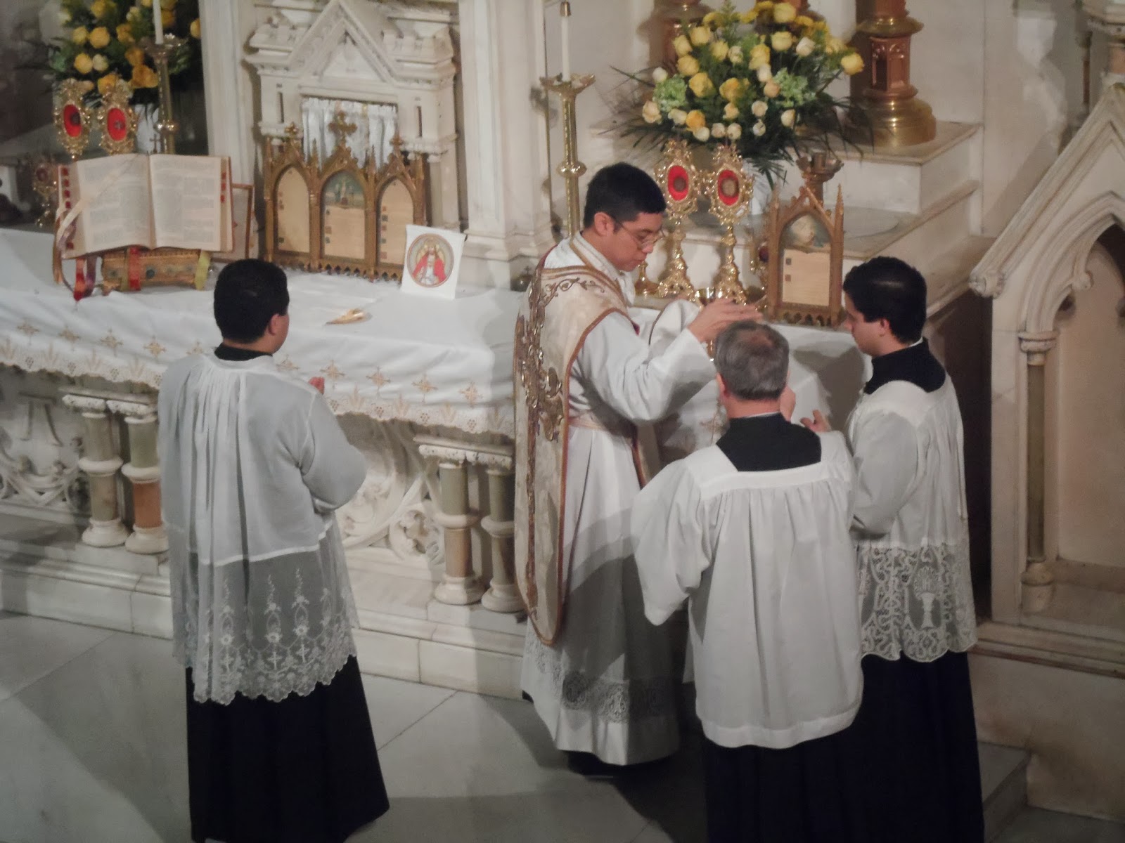 Traditional † Catholicism: Sunday, February 2nd, 2014 - Candlemas and ...