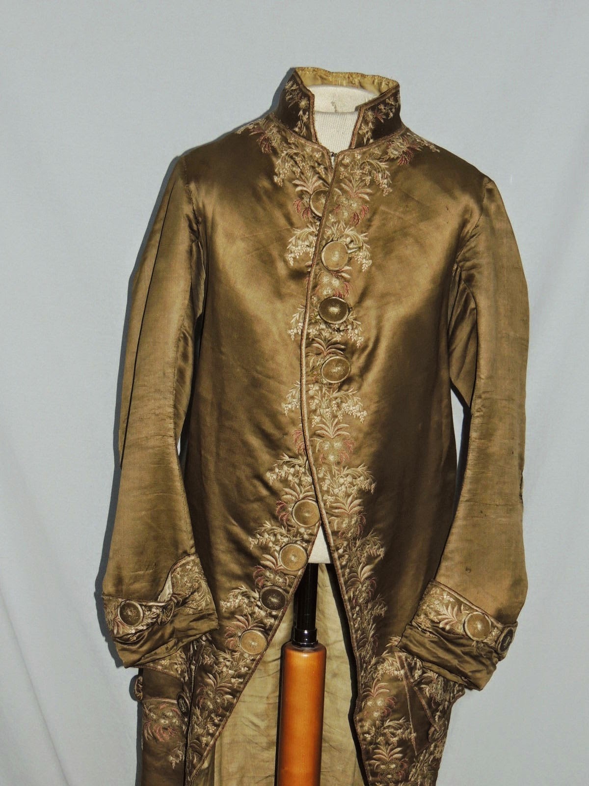 All The Pretty Dresses: Men's Frock Coat