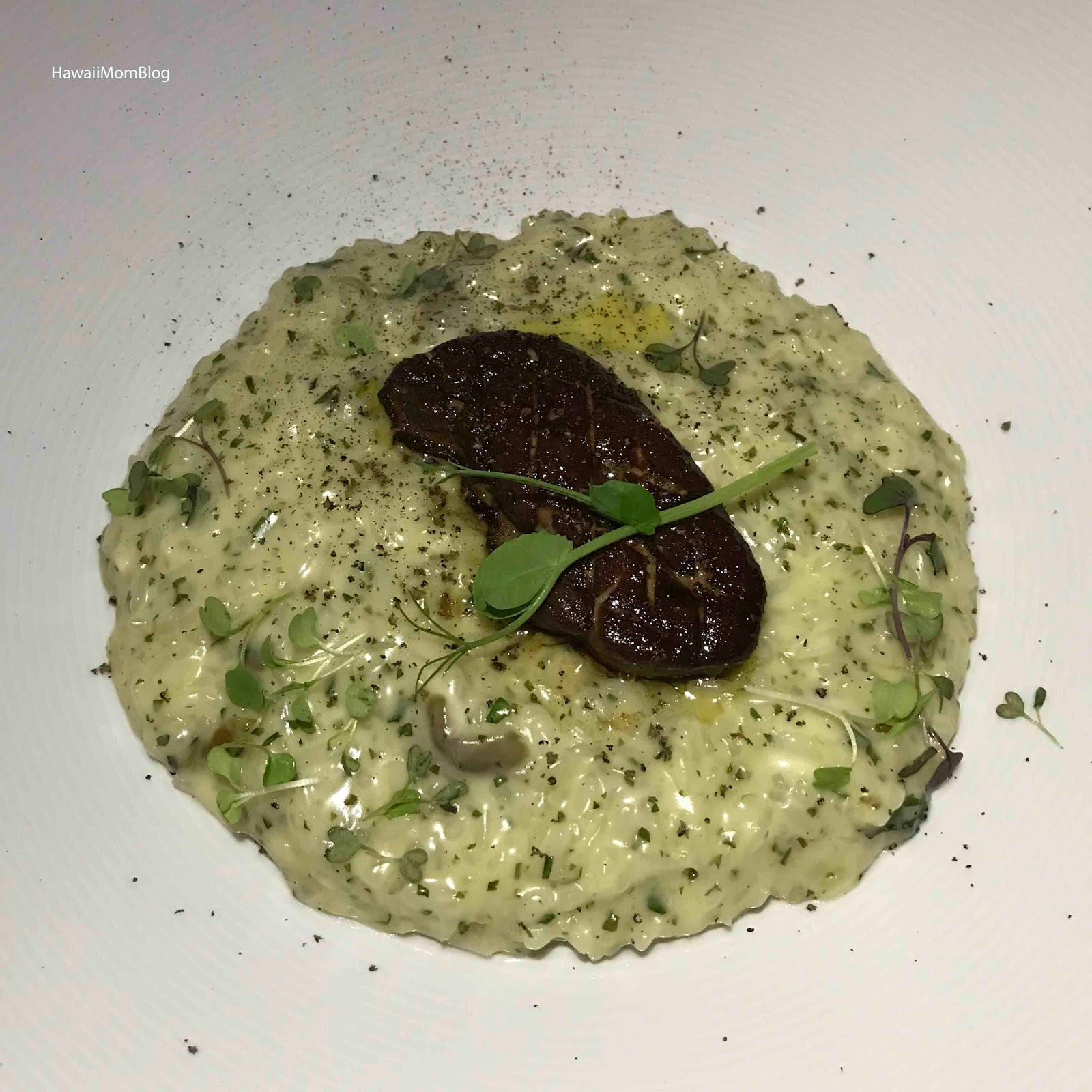 Hawaii Mom Blog: Dinner at Orchids at Halekulani