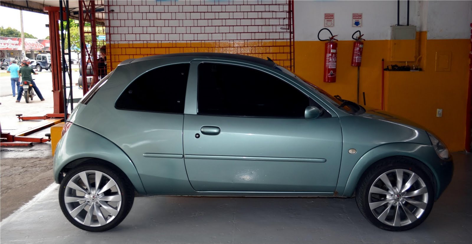 O MELHOR COM JJ: FORD KA COM RODAS ARO 17