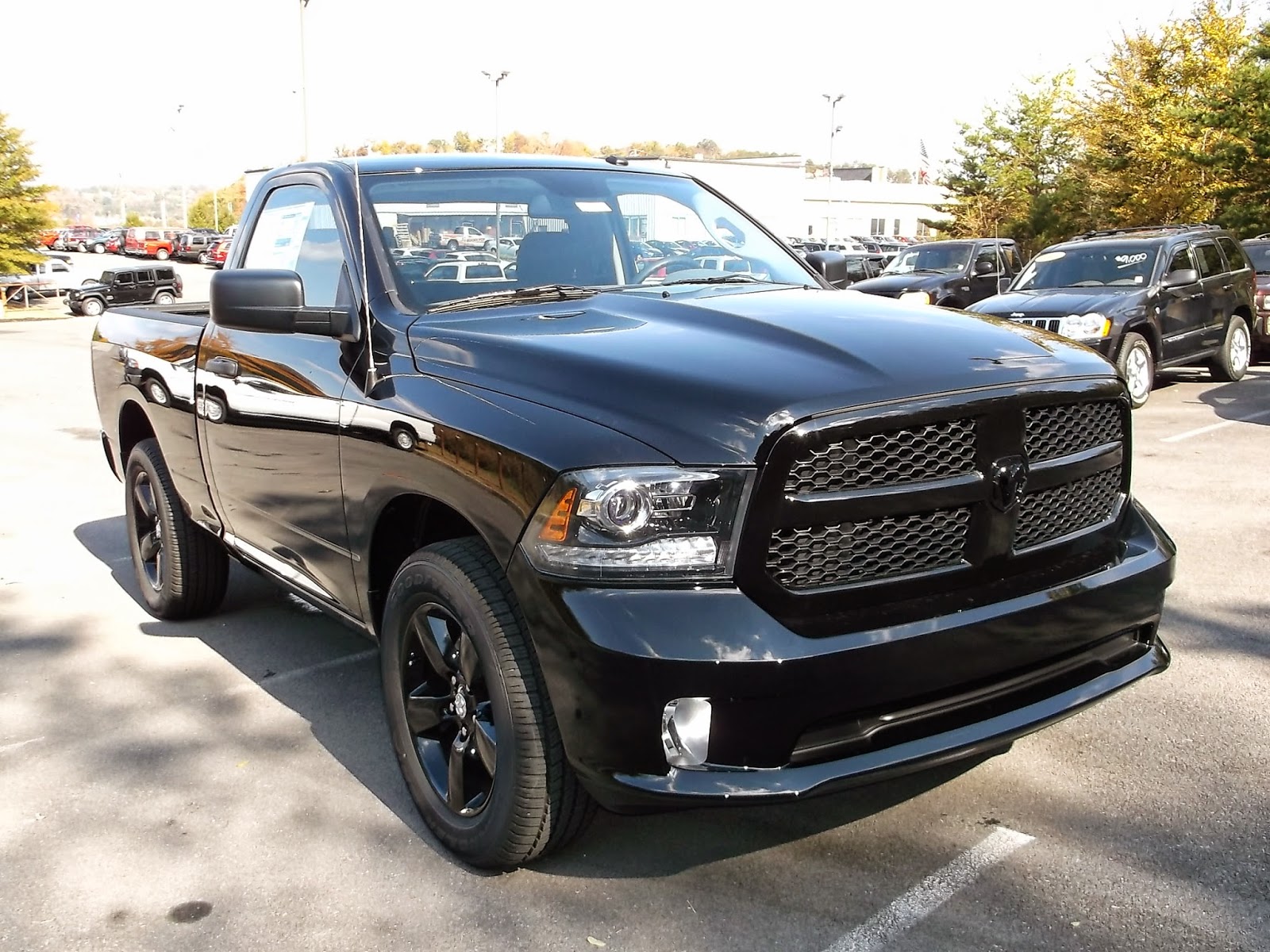 Ram 1500 Black Express 2013 | News