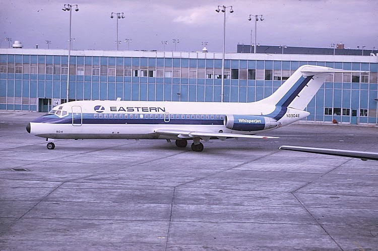 Douglas DC-9-10/20 Jet: Eastern Airlines Douglas DC-9-15 N8904E